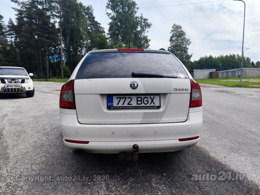 White Skoda Octavia 2012 in Tallinn, with an engine capacity of 1.20 L and mileage of 195 thousand km for 2999 €, photo 5 on AUTOMOTO.COM.LV