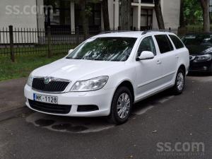 White Skoda Octavia 2012 in Riga, with an engine capacity of 1.60 L and mileage of 404 thousand km for 3100 €, photo  on AUTOMOTO.COM.LV