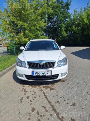 Белый Шкода Октавия 2012 в Елгава, объемом двигателя 1.60 л и пробегом 383 тыс. км за 2750 €, фото 3 на AUTOMOTO.COM.LV