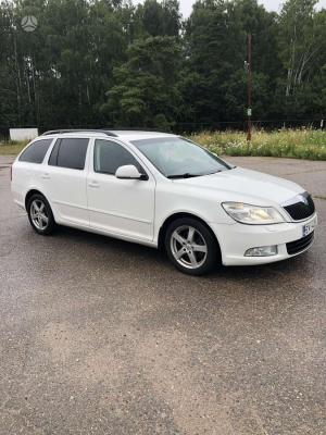Balts Skoda Octavia 2012 Klaipėda, ar dzinēja tilpumu 1.97 L un nobraukumu 381 tūkst. km par 3450 €, foto 3 vietnē AUTOMOTO.COM.LV