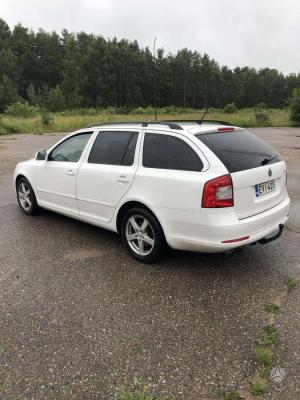 Balts Skoda Octavia 2012 Klaipėda, ar dzinēja tilpumu 1.97 L un nobraukumu 381 tūkst. km par 3450 €, foto 4 vietnē AUTOMOTO.COM.LV