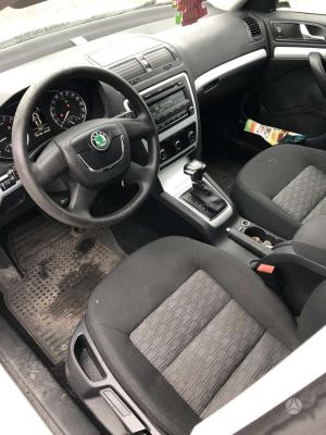 Balts Skoda Octavia 2012 Klaipėda, ar dzinēja tilpumu 1.97 L un nobraukumu 381 tūkst. km par 3450 €, foto 8 vietnē AUTOMOTO.COM.LV