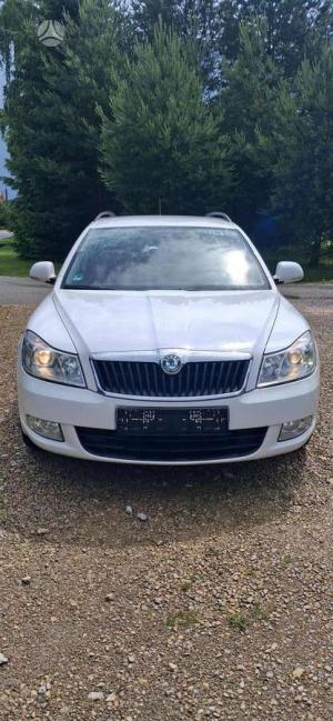 Balts Skoda Octavia 2012 Pasvalys, ar dzinēja tilpumu 1.97 L un nobraukumu 246 tūkst. km par 3550 €, foto 3 vietnē AUTOMOTO.COM.LV