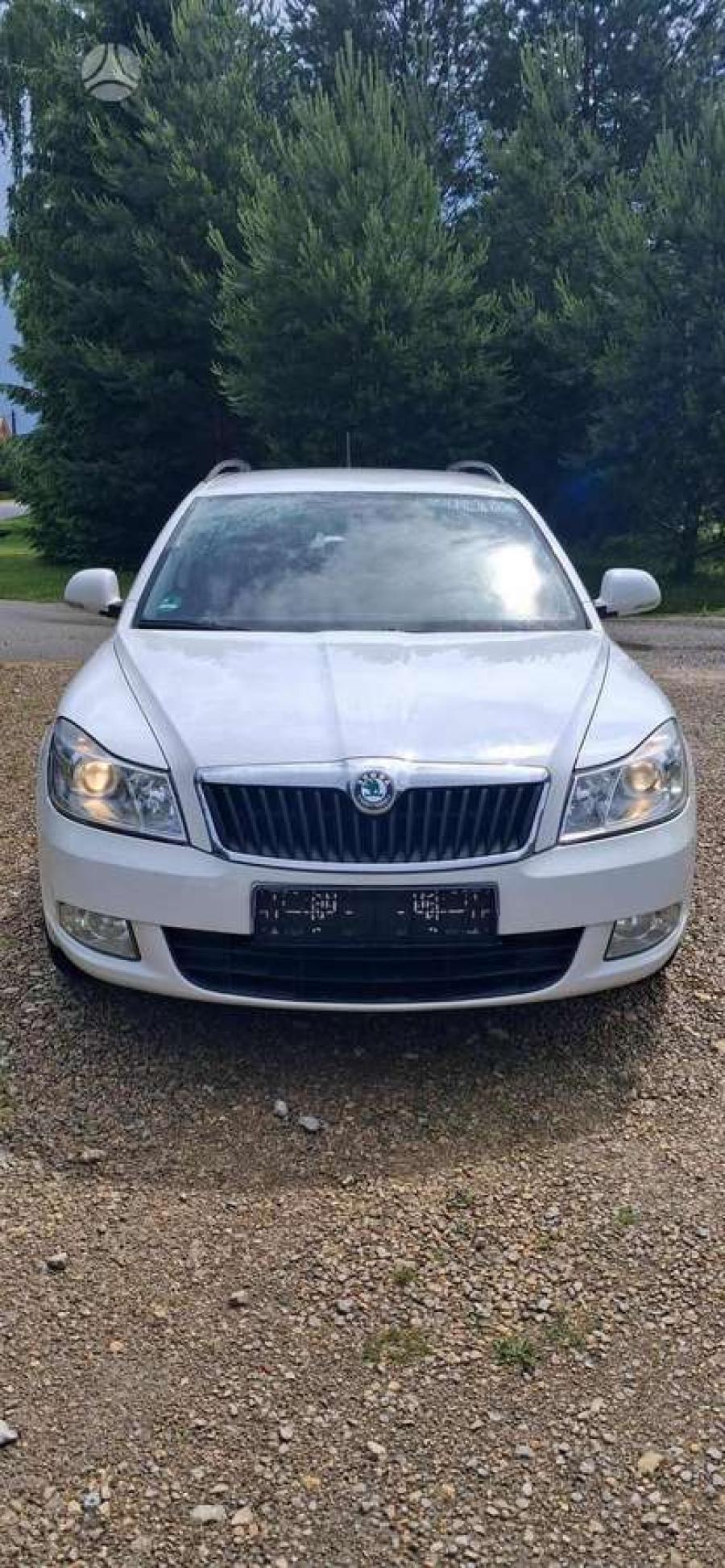 Balts Skoda Octavia 2012 Pasvalys, ar dzinēja tilpumu 1.97 L un nobraukumu 246 tūkst. km par 3550 €, foto 3 vietnē AUTOMOTO.COM.LV