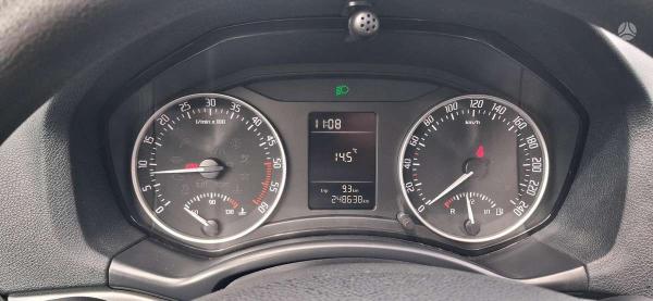 Balts Skoda Octavia 2012 Pasvalys, ar dzinēja tilpumu 1.97 L un nobraukumu 246 tūkst. km par 3550 €, foto 8 vietnē AUTOMOTO.COM.LV