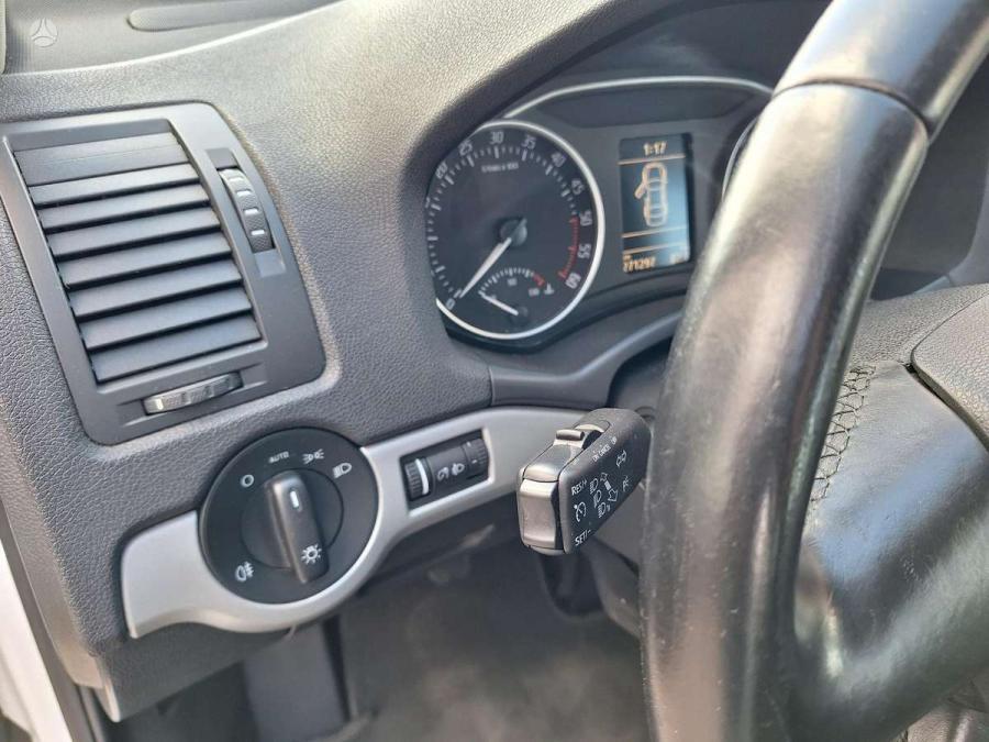 Balts Skoda Octavia 2012 Telšiai, ar dzinēja tilpumu 1.60 L un nobraukumu 271 tūkst. km par 3450 €, foto 11 vietnē AUTOMOTO.COM.LV