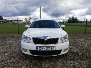 White Skoda Octavia 2012 in Saldus, with an engine capacity of 1.60 L and mileage of 283 thousand km for 4900 €, photo 6 on AUTOMOTO.COM.LV