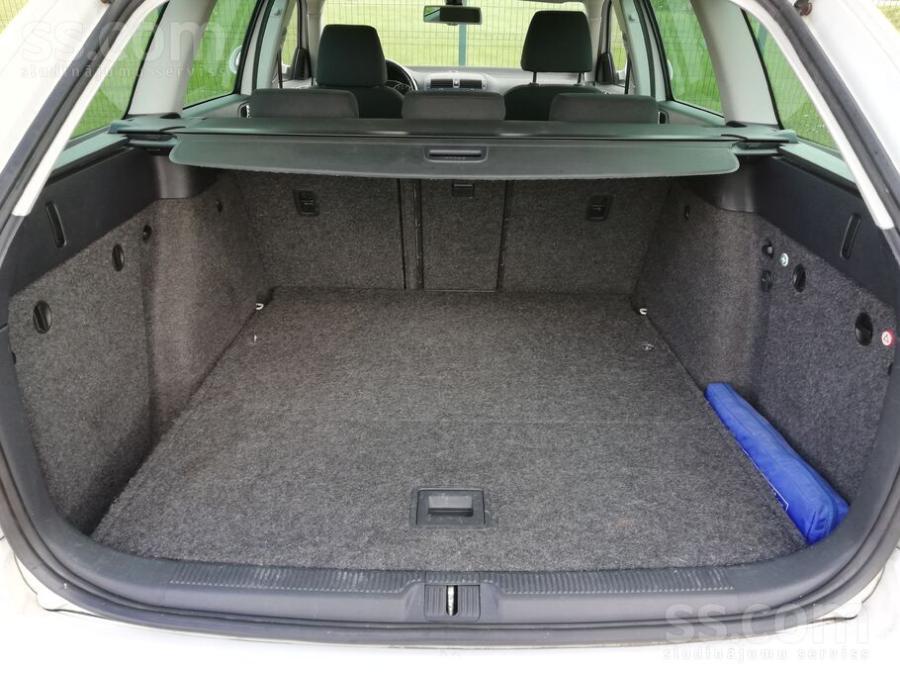 White Skoda Octavia 2012 in Saldus, with an engine capacity of 1.60 L and mileage of 283 thousand km for 4900 €, photo 12 on AUTOMOTO.COM.LV