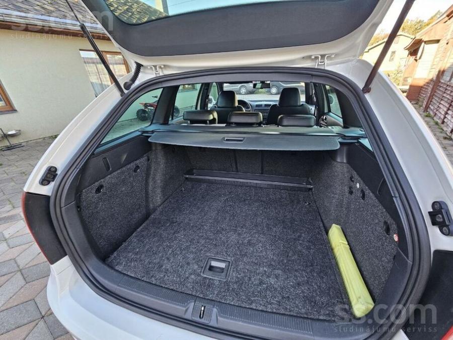 Balts Skoda Octavia 2012 Talsi, ar dzinēja tilpumu 2.00 L un nobraukumu 181 tūkst. km par 6299 €, foto 11 vietnē AUTOMOTO.COM.LV