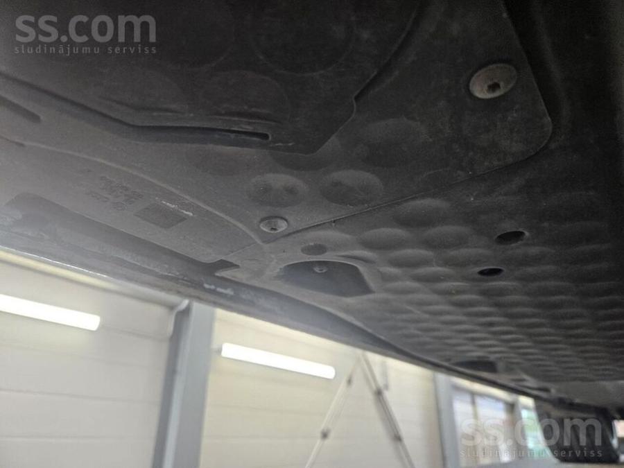 Balts Skoda Octavia 2012 Talsi, ar dzinēja tilpumu 2.00 L un nobraukumu 181 tūkst. km par 6299 €, foto 17 vietnē AUTOMOTO.COM.LV