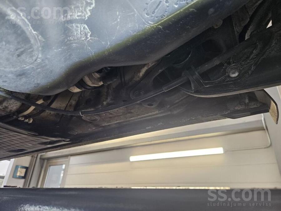Balts Skoda Octavia 2012 Talsi, ar dzinēja tilpumu 2.00 L un nobraukumu 181 tūkst. km par 6299 €, foto 19 vietnē AUTOMOTO.COM.LV