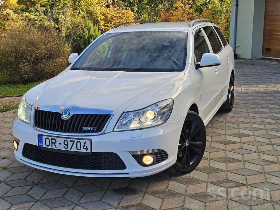 Balts Skoda Octavia 2012 Talsi, ar dzinēja tilpumu 2.00 L un nobraukumu 181 tūkst. km par 6299 €, foto 22 vietnē AUTOMOTO.COM.LV