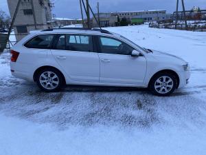 White Skoda Octavia 2013 in Kaunas, with an engine capacity of 1.97 L and mileage of 279 thousand km for 5450 €, photo 3 on AUTOMOTO.COM.LV