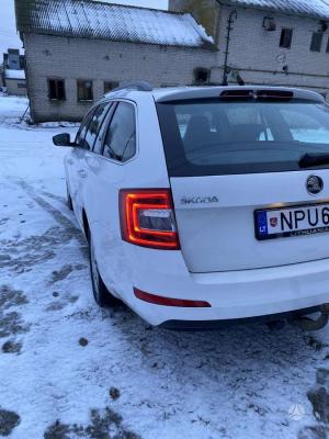 White Skoda Octavia 2013 in Kaunas, with an engine capacity of 1.97 L and mileage of 279 thousand km for 5450 €, photo 5 on AUTOMOTO.COM.LV