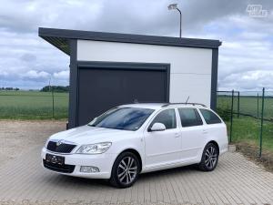 White Skoda Octavia 2013 in Kaunas, with an engine capacity of 1.60 L and mileage of 276 thousand km for 4199 €, photo 4 on AUTOMOTO.COM.LV