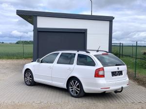 White Skoda Octavia 2013 in Kaunas, with an engine capacity of 1.60 L and mileage of 276 thousand km for 4199 €, photo 5 on AUTOMOTO.COM.LV