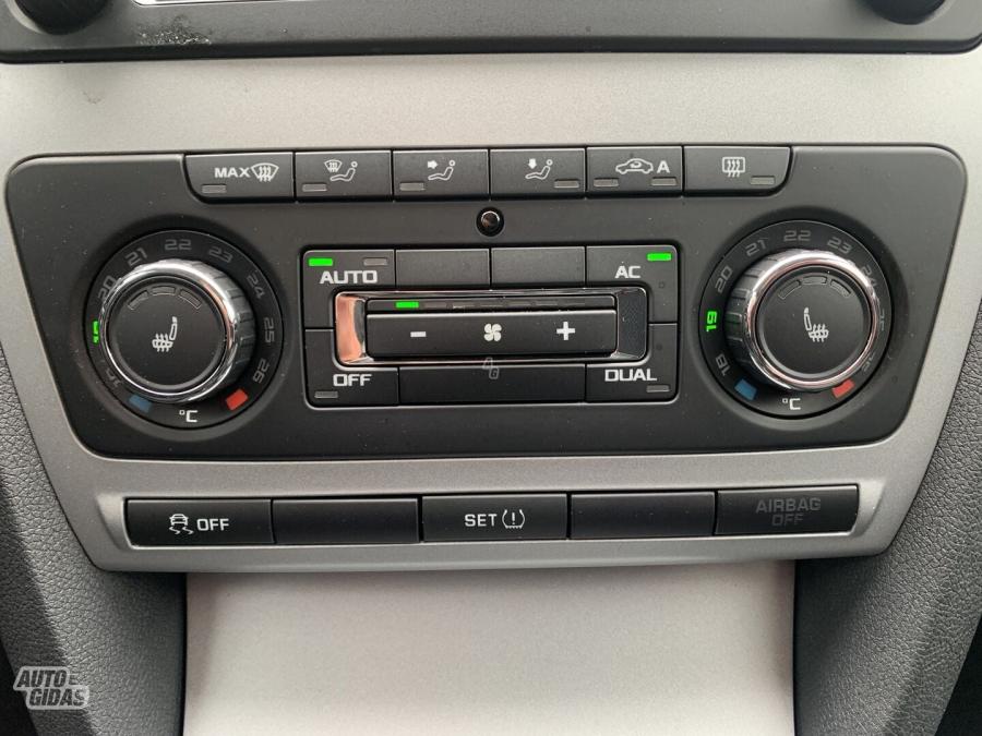 White Skoda Octavia 2013 in Kaunas, with an engine capacity of 1.60 L and mileage of 276 thousand km for 4199 €, photo 26 on AUTOMOTO.COM.LV