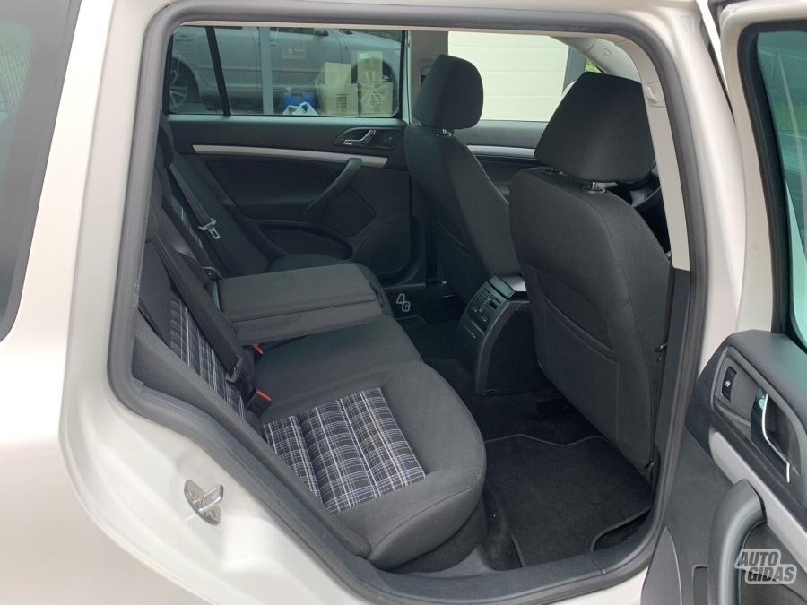 White Skoda Octavia 2013 in Kaunas, with an engine capacity of 1.60 L and mileage of 276 thousand km for 4199 €, photo 30 on AUTOMOTO.COM.LV