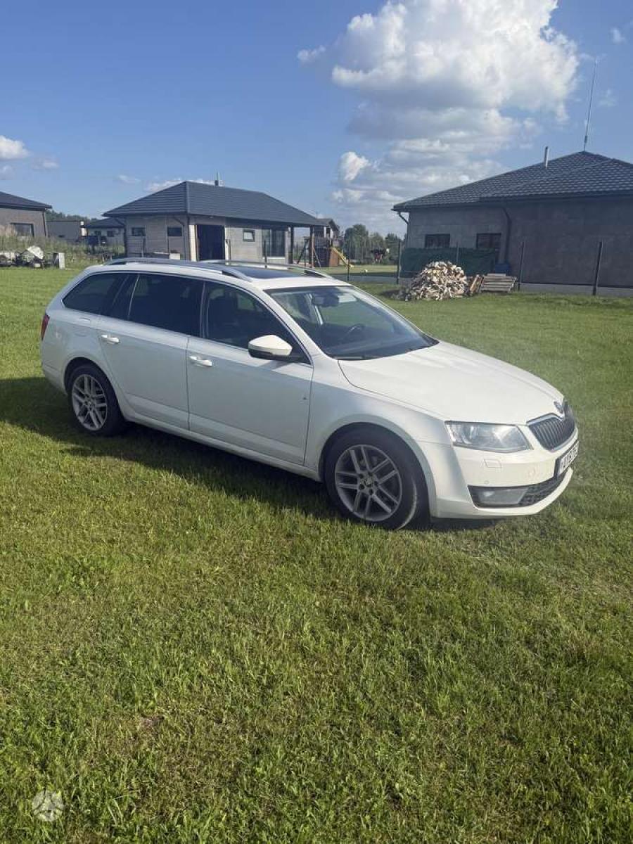 Balts Skoda Octavia 2013 Panevēža, ar dzinēja tilpumu 1.60 L un nobraukumu 280 tūkst. km par 3550 €, foto 4 vietnē AUTOMOTO.COM.LV