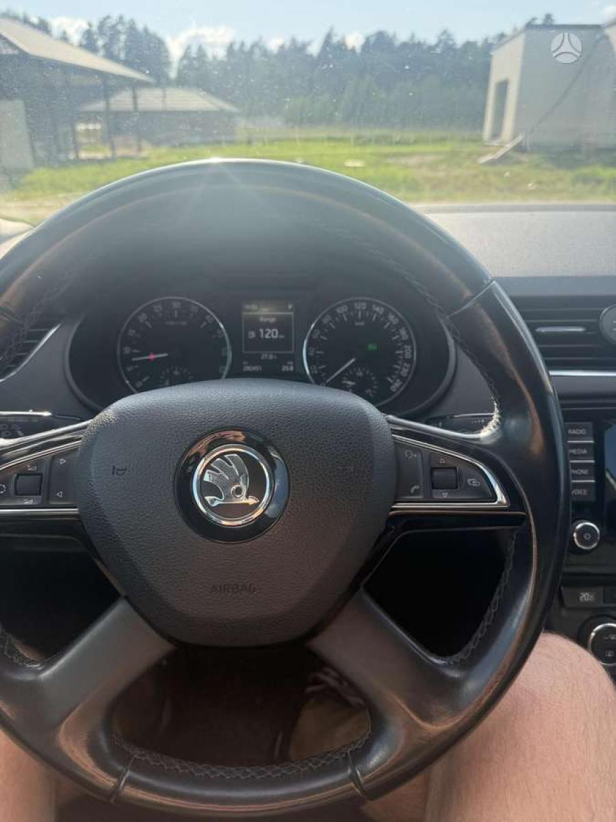 Balts Skoda Octavia 2013 Panevēža, ar dzinēja tilpumu 1.60 L un nobraukumu 280 tūkst. km par 3550 €, foto 6 vietnē AUTOMOTO.COM.LV