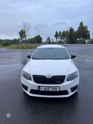 Balts Skoda Octavia 2013 Panevēža, ar dzinēja tilpumu 2.00 L un nobraukumu 280 tūkst. km par 7800 €, foto 3 vietnē AUTOMOTO.COM.LV