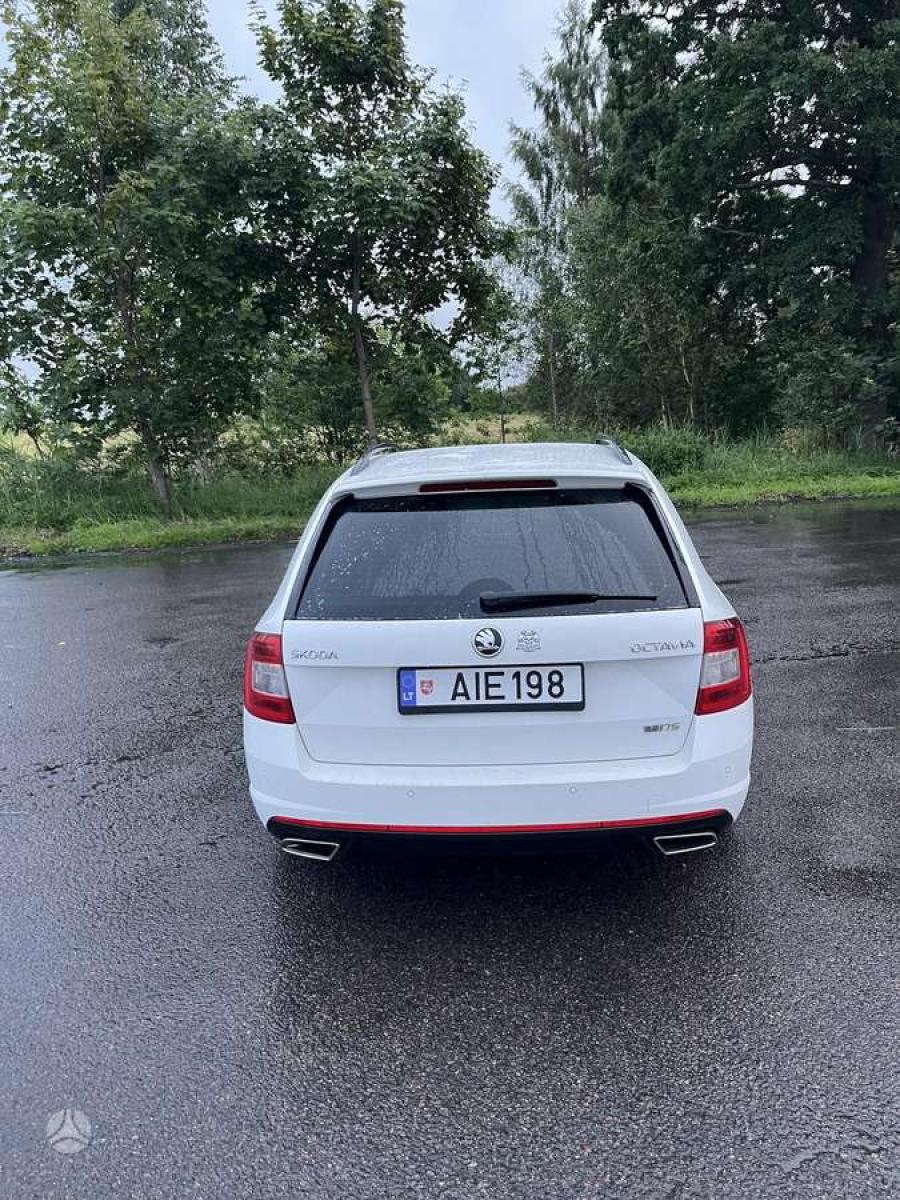 Balts Skoda Octavia 2013 Panevēža, ar dzinēja tilpumu 2.00 L un nobraukumu 280 tūkst. km par 7800 €, foto 7 vietnē AUTOMOTO.COM.LV