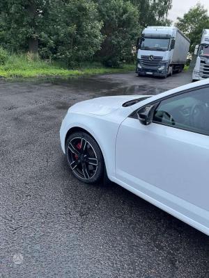 Balts Skoda Octavia 2013 Panevēža, ar dzinēja tilpumu 2.00 L un nobraukumu 280 tūkst. km par 7800 €, foto 10 vietnē AUTOMOTO.COM.LV
