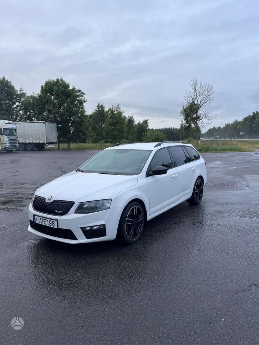 Balts Skoda Octavia 2013 Panevēža, ar dzinēja tilpumu 2.00 L un nobraukumu 280 tūkst. km par 7800 €, foto 12 vietnē AUTOMOTO.COM.LV