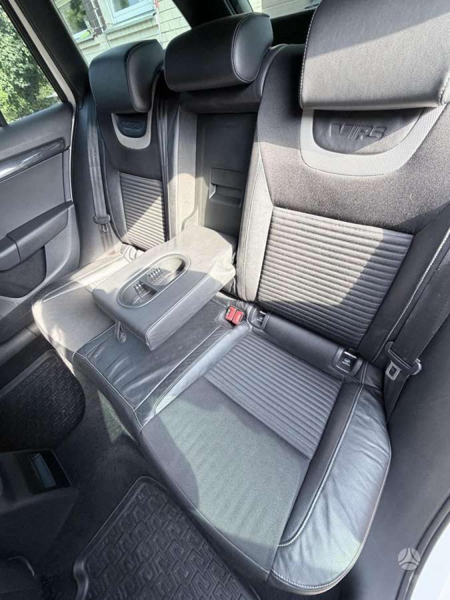 Balts Skoda Octavia 2013 Panevēža, ar dzinēja tilpumu 2.00 L un nobraukumu 280 tūkst. km par 7800 €, foto 14 vietnē AUTOMOTO.COM.LV
