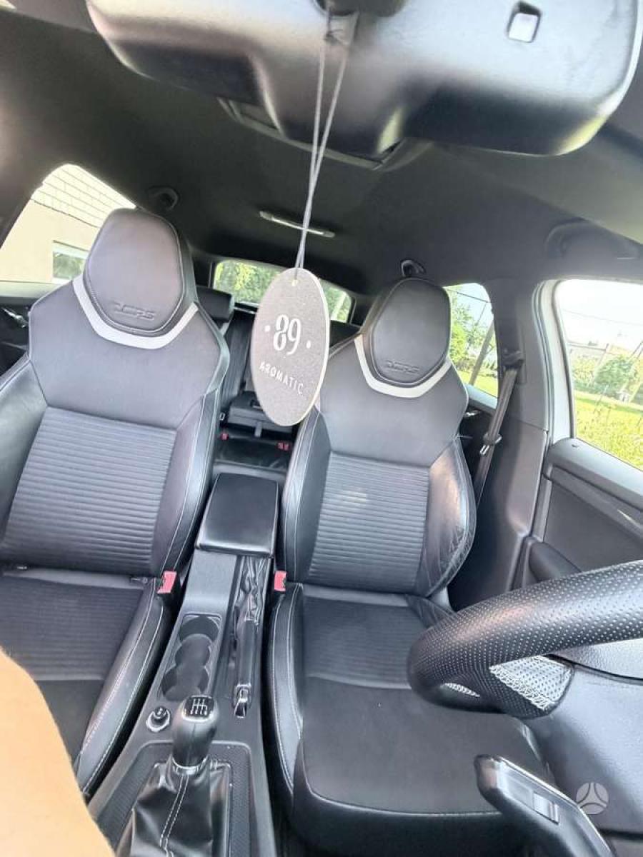 Balts Skoda Octavia 2013 Panevēža, ar dzinēja tilpumu 2.00 L un nobraukumu 280 tūkst. km par 7800 €, foto 19 vietnē AUTOMOTO.COM.LV