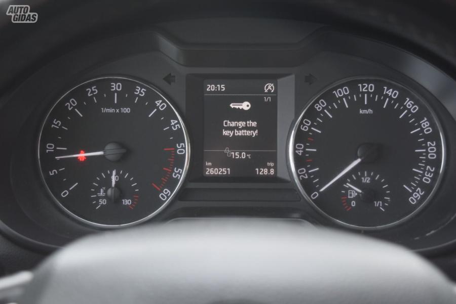 Balts Skoda Octavia 2013 Viļņa, ar dzinēja tilpumu 1.60 L un nobraukumu 260 tūkst. km par 5950 €, foto 17 vietnē AUTOMOTO.COM.LV