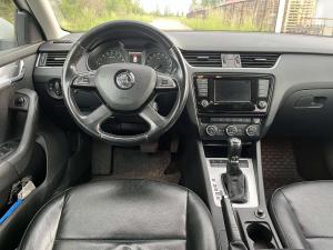 Белый Шкода Октавия 2013 в Таураге, объемом двигателя 1.97 л и пробегом 400 тыс. км за 2200 €, фото 10 на AUTOMOTO.COM.LV