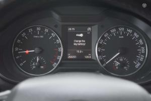 White Skoda Octavia 2013 in Vilnius, with an engine capacity of 1.60 L and mileage of 260 thousand km for 5950 €, photo 17 on AUTOMOTO.COM.LV