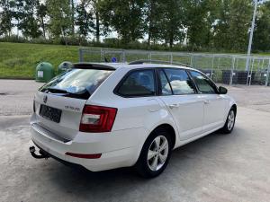 Balts Skoda Octavia 2013 Alīta, ar dzinēja tilpumu 2.00 L un nobraukumu 287 tūkst. km par 5400 €, foto 5 vietnē AUTOMOTO.COM.LV