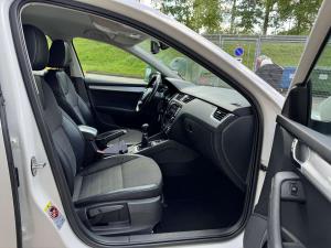 Balts Skoda Octavia 2013 Alīta, ar dzinēja tilpumu 2.00 L un nobraukumu 287 tūkst. km par 5400 €, foto 10 vietnē AUTOMOTO.COM.LV