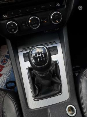 Balts Skoda Octavia 2013 Alīta, ar dzinēja tilpumu 2.00 L un nobraukumu 287 tūkst. km par 5400 €, foto 19 vietnē AUTOMOTO.COM.LV