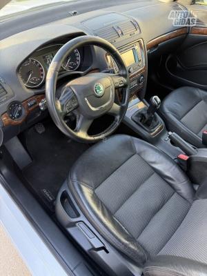 Balts Skoda Octavia 2013 Kauņa, ar dzinēja tilpumu 1.60 L un nobraukumu 299 tūkst. km par 3400 €, foto 5 vietnē AUTOMOTO.COM.LV