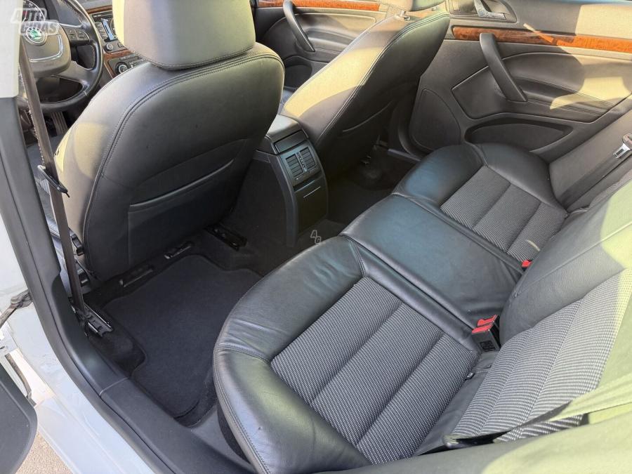 Balts Skoda Octavia 2013 Kauņa, ar dzinēja tilpumu 1.60 L un nobraukumu 299 tūkst. km par 3400 €, foto 11 vietnē AUTOMOTO.COM.LV