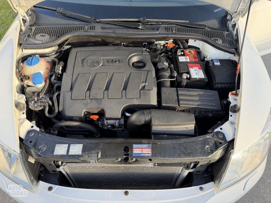 Balts Skoda Octavia 2013 Kauņa, ar dzinēja tilpumu 1.60 L un nobraukumu 299 tūkst. km par 3400 €, foto 13 vietnē AUTOMOTO.COM.LV