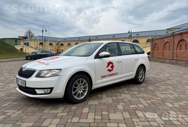 White Skoda Octavia 2014 in Daugavpils, with an engine capacity of 1.60 L and mileage of 222 thousand km for 1000 €, photo 1 on AUTOMOTO.COM.LV