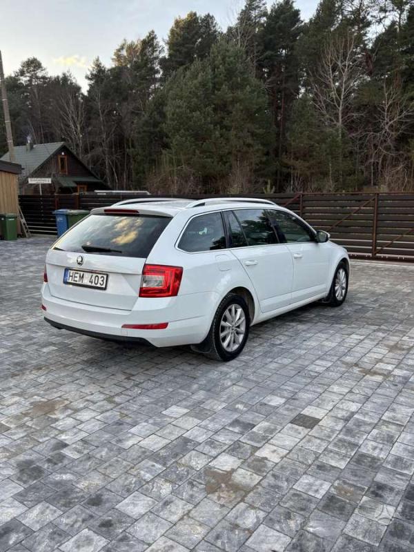 White Skoda Octavia 2014 in Palanga, with an engine capacity of 1.60 L and mileage of 302 thousand km for 5800 €, photo 1 on AUTOMOTO.COM.LV