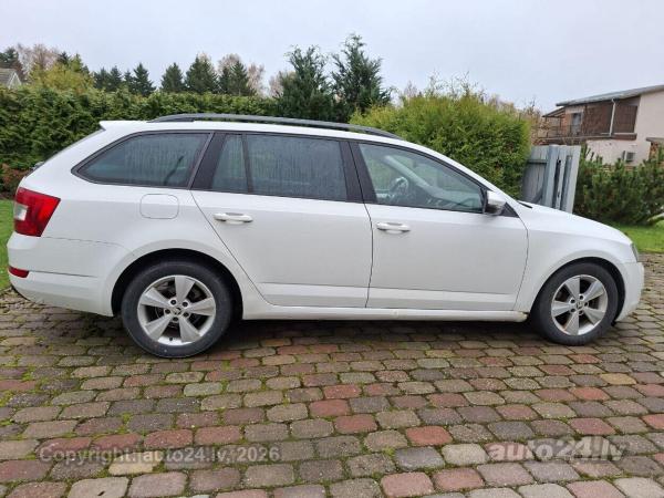 White Skoda Octavia 2014 in Tallinn, with an engine capacity of 2.00 L and mileage of 482 thousand km for 3990 €, photo 2 on AUTOMOTO.COM.LV