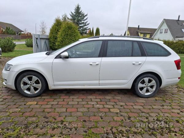White Skoda Octavia 2014 in Tallinn, with an engine capacity of 2.00 L and mileage of 482 thousand km for 3990 €, photo 3 on AUTOMOTO.COM.LV