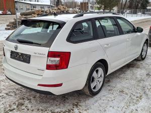 White Skoda Octavia 2014 in Ukmerge, with an engine capacity of 1.60 L and mileage of 279 thousand km for 4950 €, photo 4 on AUTOMOTO.COM.LV