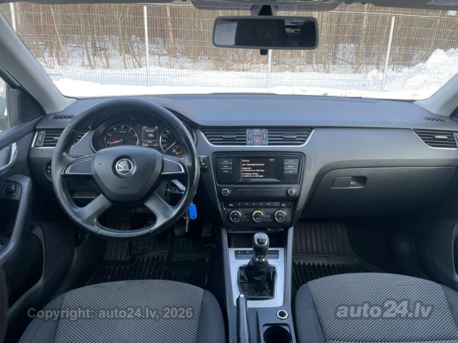 White Skoda Octavia 2014 in Parnu, with an engine capacity of 1.40 L and mileage of 304 thousand km for 2990 €, photo 8 on AUTOMOTO.COM.LV