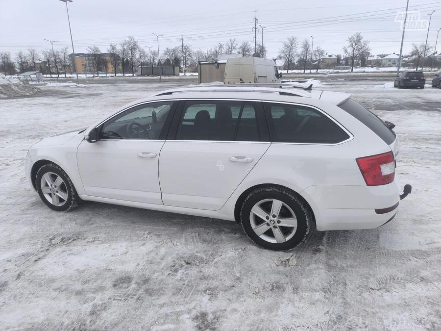 White Skoda Octavia 2014 in Siauliai, with an engine capacity of 1.80 L and mileage of 239 thousand km for 7600 €, photo 4 on AUTOMOTO.COM.LV