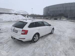 White Skoda Octavia 2014 in Siauliai, with an engine capacity of 1.80 L and mileage of 239 thousand km for 7600 €, photo 6 on AUTOMOTO.COM.LV