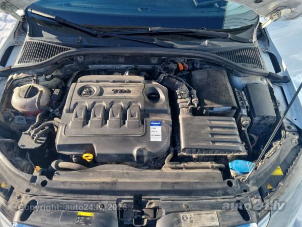 White Skoda Octavia 2014 in Tartu, with an engine capacity of 2.00 L and mileage of 528 thousand km for 5500 €, photo 11 on AUTOMOTO.COM.LV