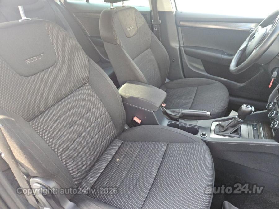White Skoda Octavia 2014 in Tartu, with an engine capacity of 2.00 L and mileage of 300 thousand km for 7250 €, photo 8 on AUTOMOTO.COM.LV