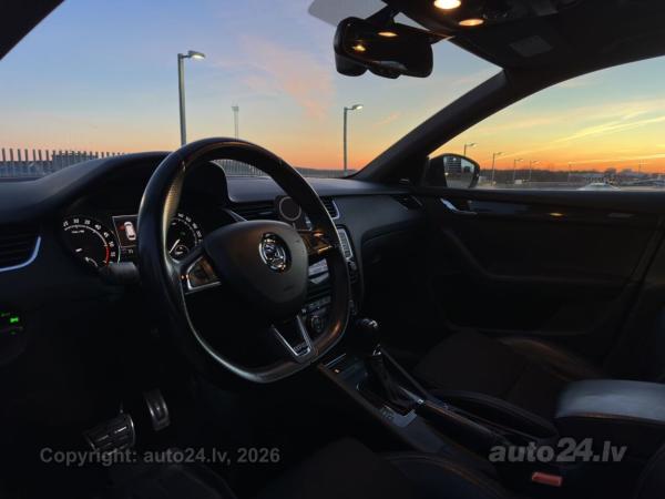 White Skoda Octavia 2014 in Tallinn, with an engine capacity of 2.00 L and mileage of 276 thousand km for 10500 €, photo 11 on AUTOMOTO.COM.LV